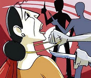 హోంగార్డ్.. చలాకీ చైన్ స్నాచర్ | chain snatcher home guard| chain snatching