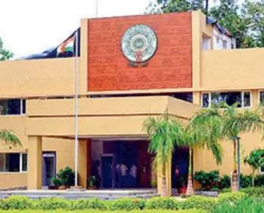 ఏపీ రాజ్ భవన్ లో నలుగురికి కరోనా పాజిటివ్ | Coronavirus enters Andhra ...