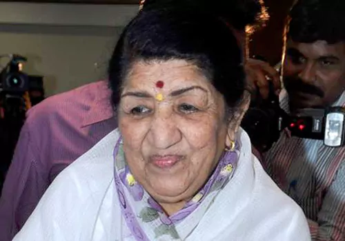 తన గొంతు పనికి రాదన్నందుకు లత ఏం చేసిందో తెలుసా? | what did latha do ...