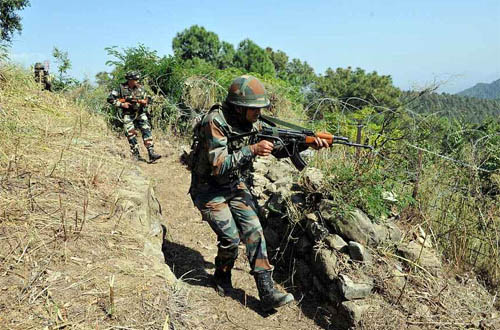 మరోసారి కాల్పుల విరమణ ఒప్పందాన్ని ఉల్లంఘించిన పాక్.. | Army personnel ...