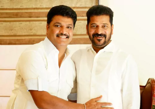 సీఎం రేవంత్ రెడ్డిని కలిసిన శివారెడ్డి! | Mimicry Artist Shiva Reddy ...