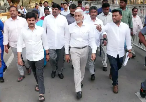 విజయసాయికి జైల్లో పళ్లాలు కడిగే కాంట్రాక్ట్ జాబ్‌! | anitha comments on ...