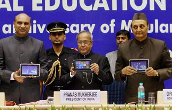 Low Cost Aakash 2 Tablet Launched in India at Rs 1130 | Aakash tablet ...