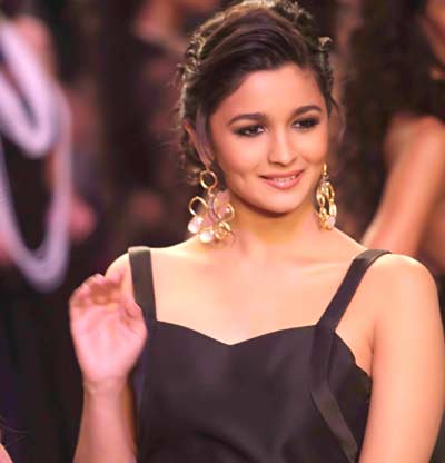 అఖిల్ ని రిజెక్ట్ చేసిన అలియా..!
